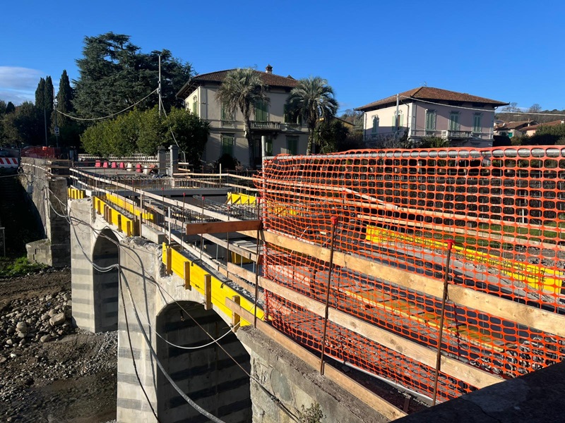 Pescia, sopralluogo della Provincia al cantiere sul ponte all'Abate ...