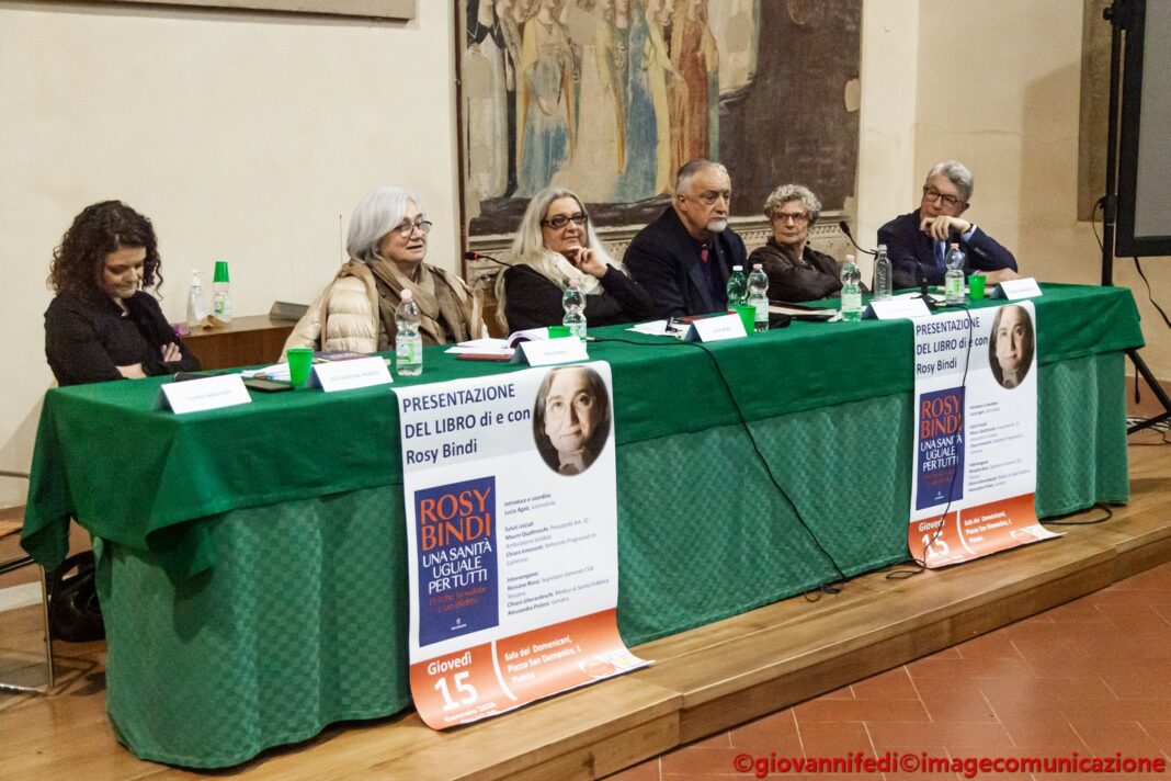 Tanta gente per Rosy Bindi che parla di sanità, ma anche di giustizia e ...